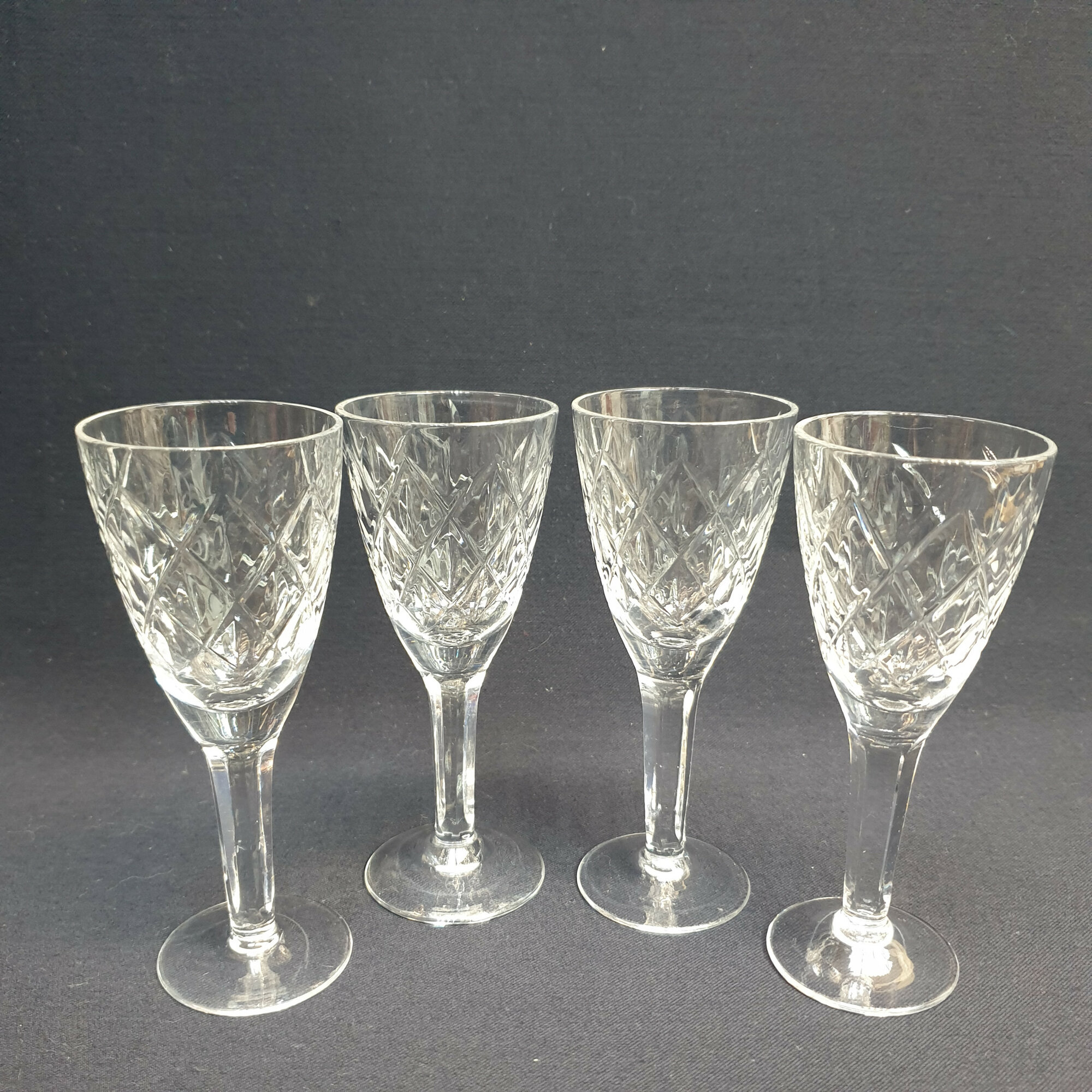 Набор рюмок 4 шт 50 мл, хрусталь, высота 13 см. Винтаж, СССР.