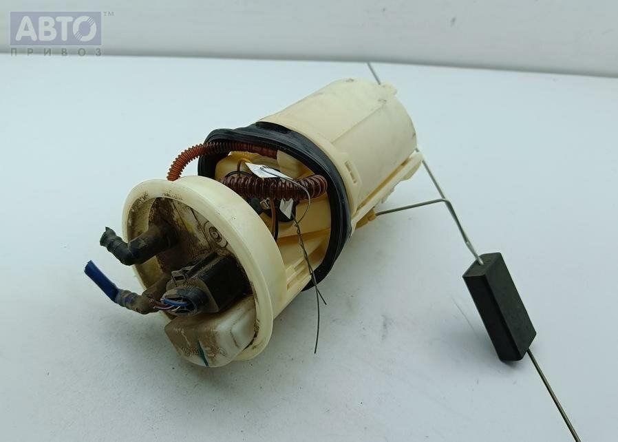 Насос топливный Volkswagen Golf-4