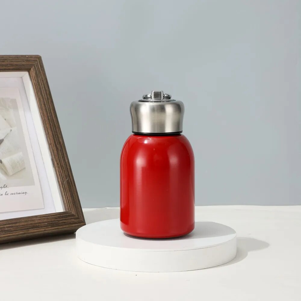 Термокружка Пестрая бабочка-павлин Кои, 03 л