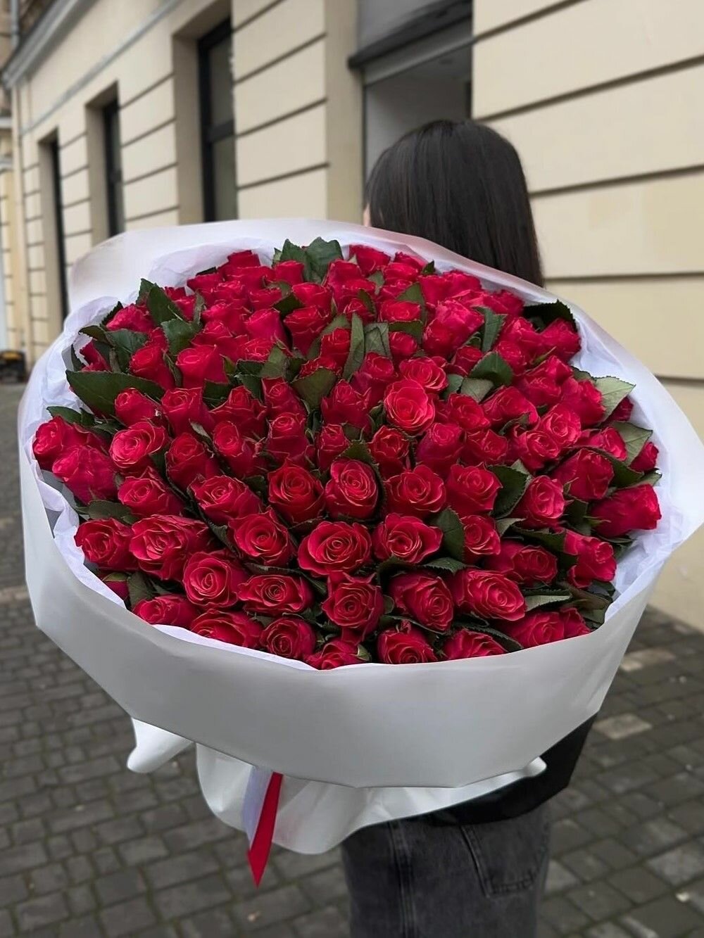 Букет из 101 красной розы