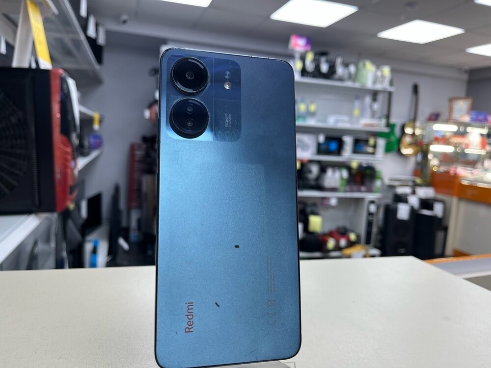Смартфон Xiaomi Redmi 13C 8/256 ГБ RU, Dual Nano SIM, темно-синий Б/у уценка