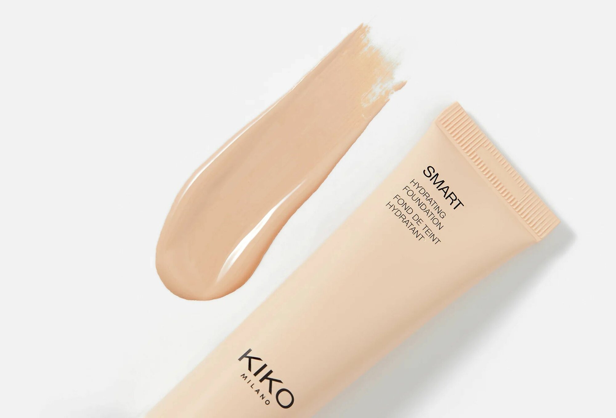 Kiko Milano - Smart Hydrating Foundation 01 Warm Rose Тональный крем 30 мл