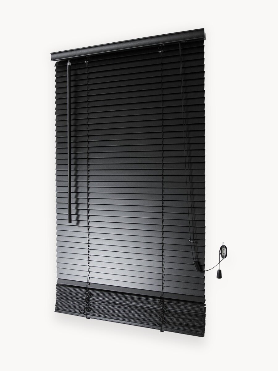 Жалюзи деревянные на окна 120 см черные, ламели 25 мм, карниз в комплекте