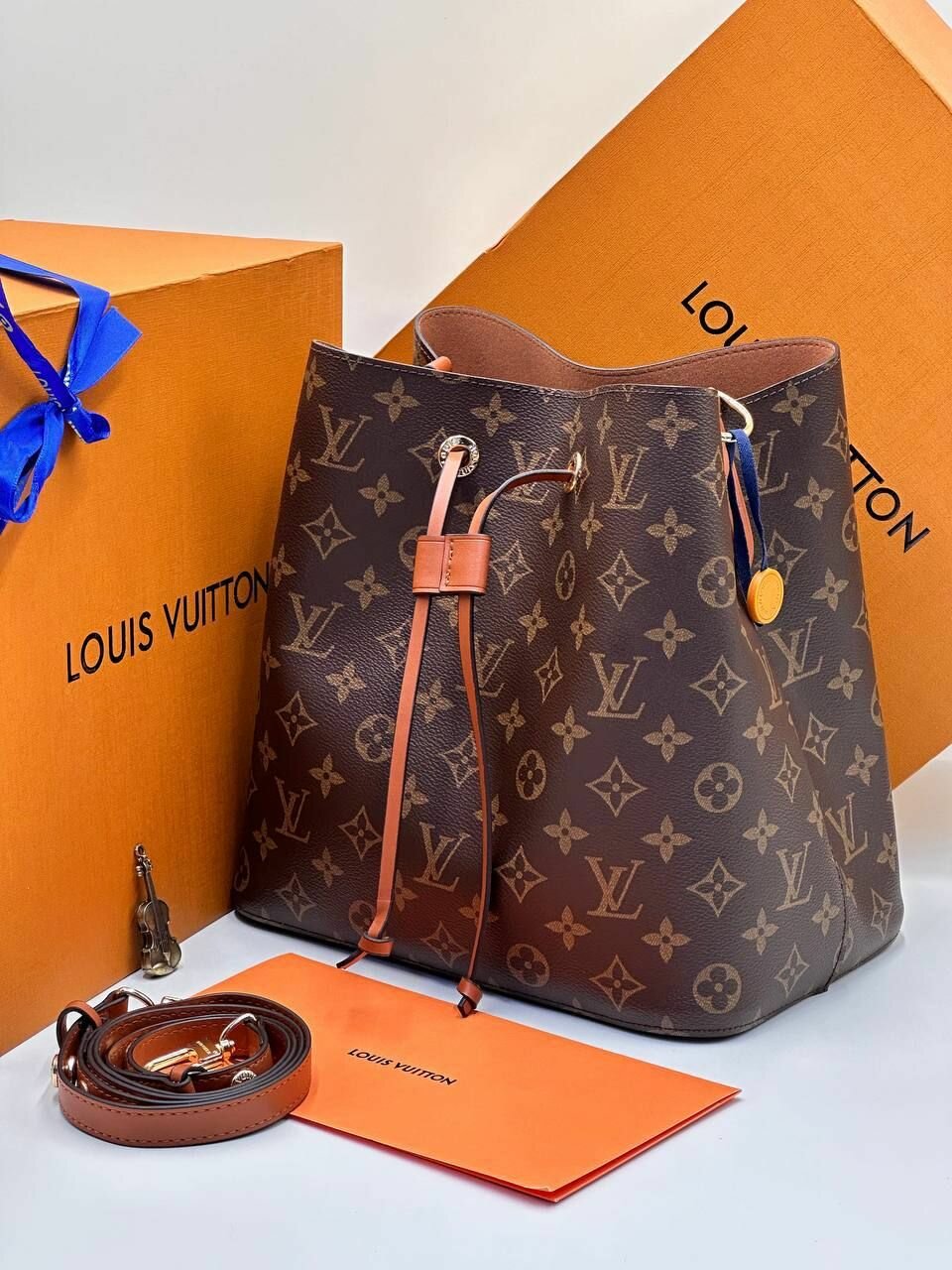 Сумка женская мешок Louis Vuitton