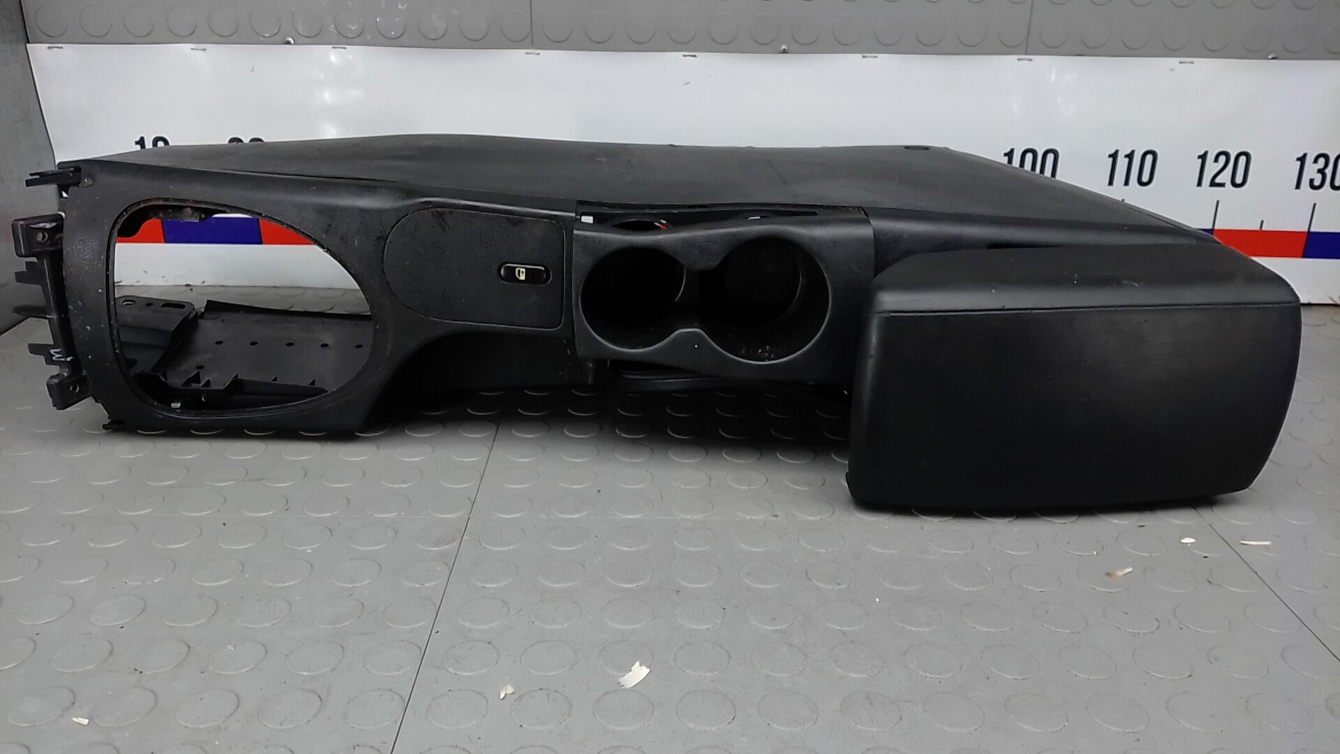 Подлокотник центральный NISSAN QASHQAI J10, Номер 96910JD000, 96920JD00A, 96930JD01A