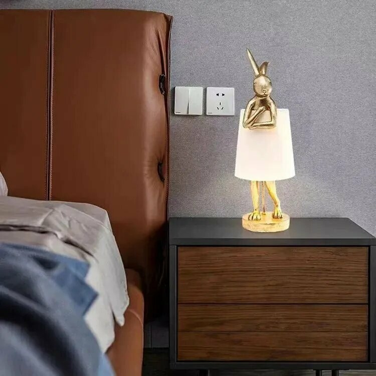 Итальянская настольная лампа с кроликом, дизайнерский светильник для детской спальни стильный ночник в стиле минимализм.(вилка европейского стандарта)