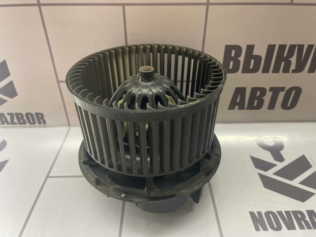 Моторчик печки Renault Logan 2005-2014