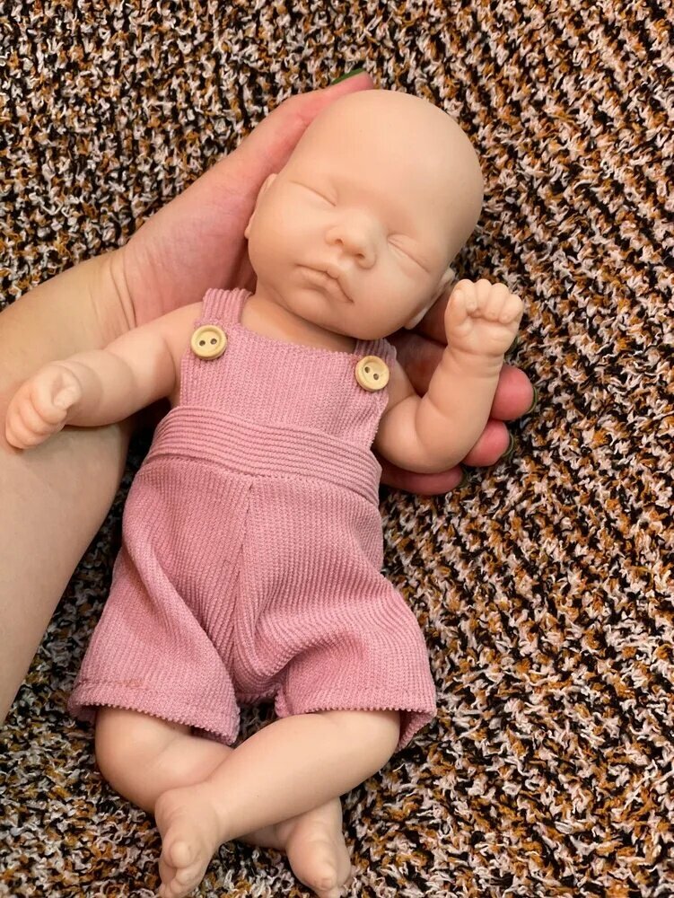 Силиконовая девочка 24-25 см неокрашенная полностью цельная силиконовая кукла Реборн