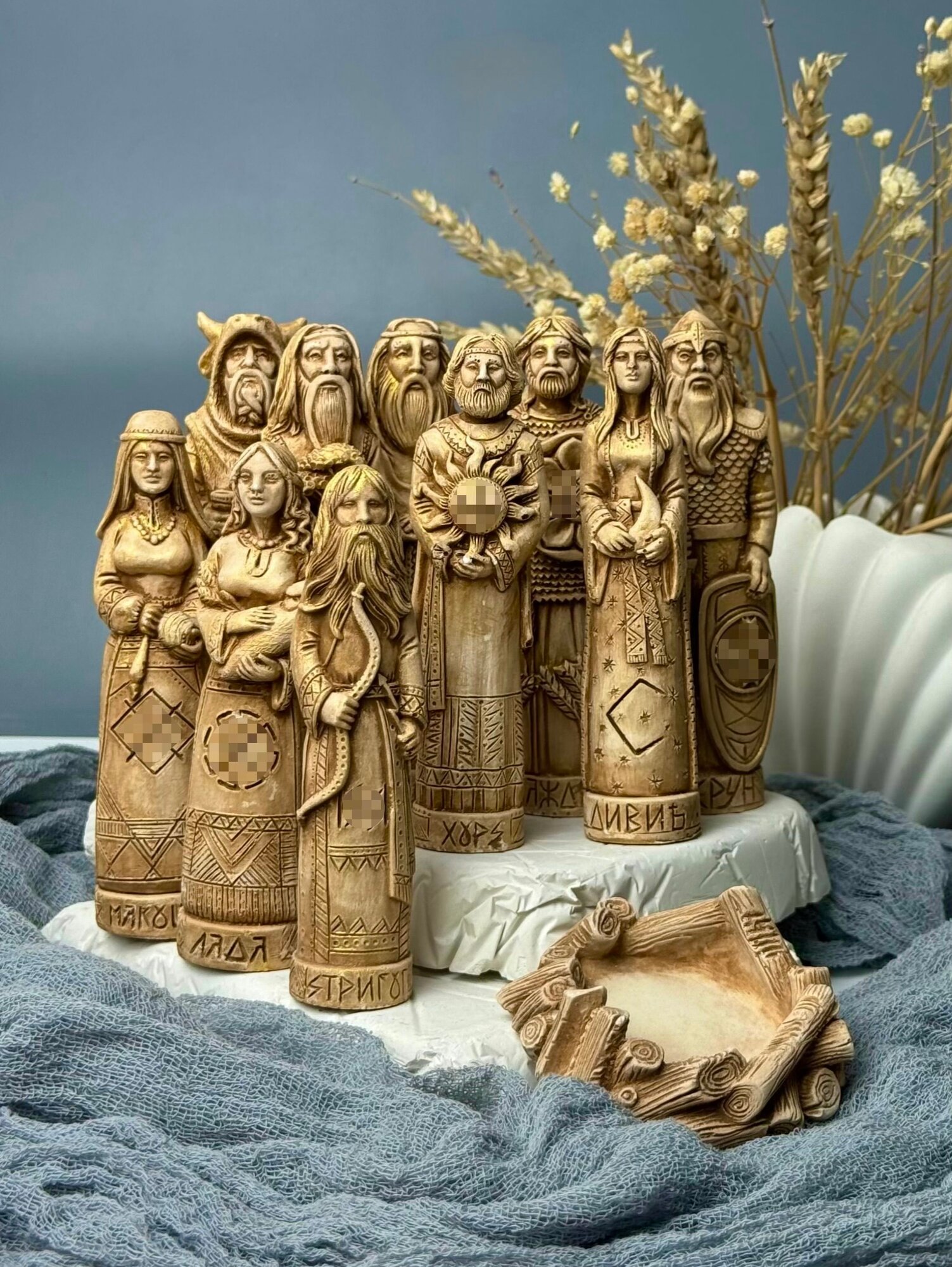 Фигурка декоративная