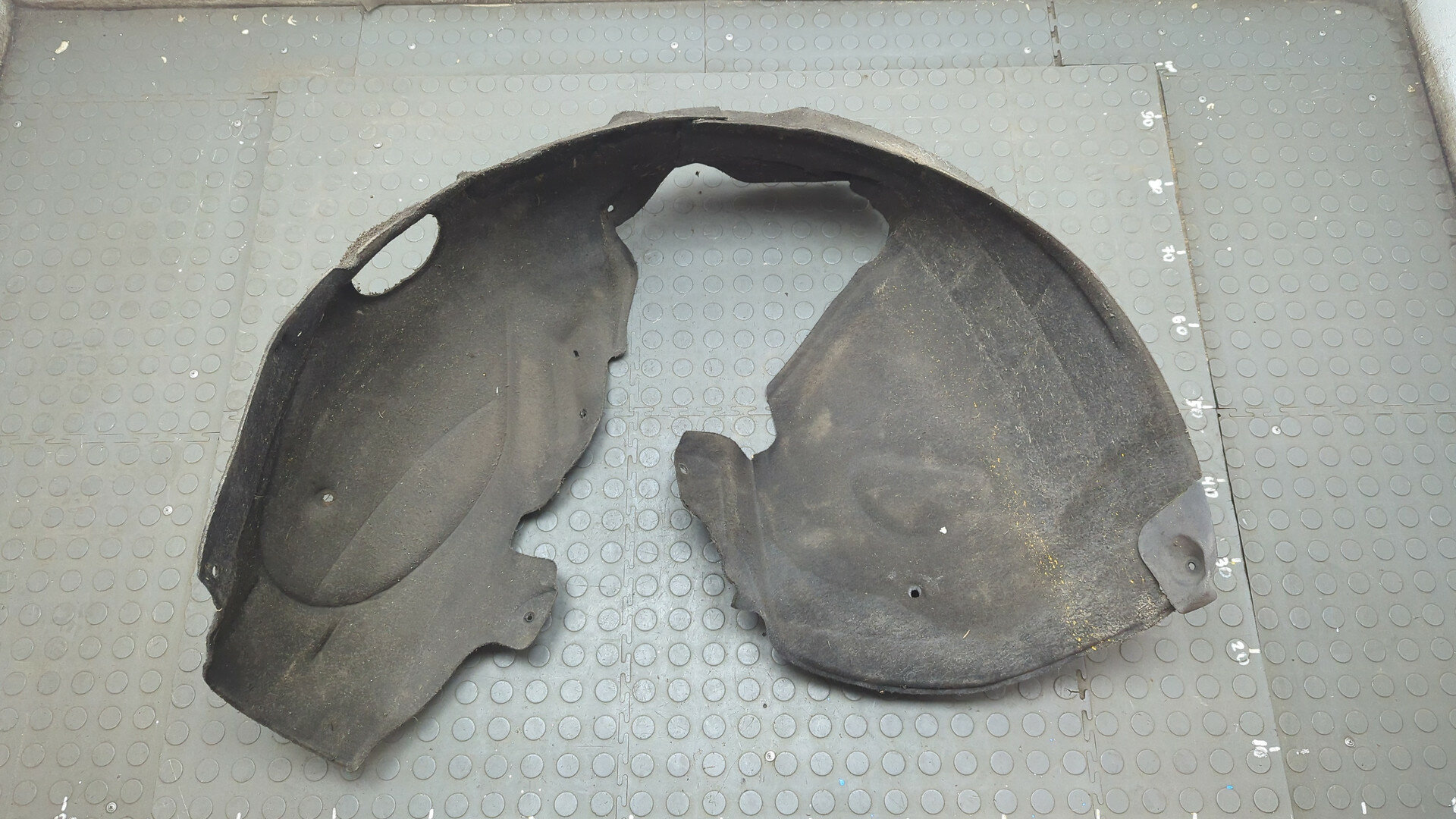 Защита арок (подкрылок) левая передняя Audi A6 (C6) Б/У