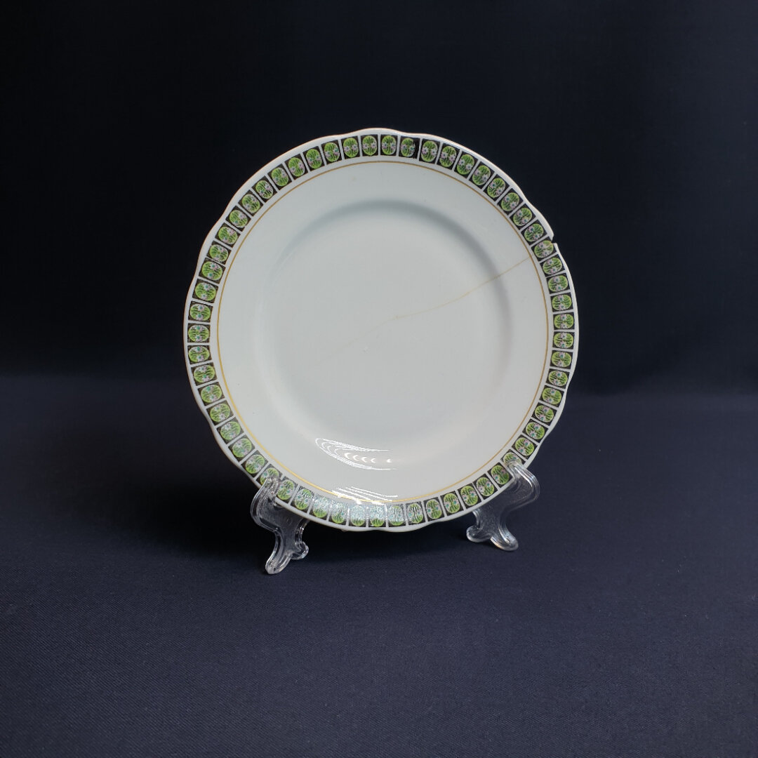 Пирожковая тарелка Гарднер, фарфор деколь позолота 16 см, трещина, до 1917 г