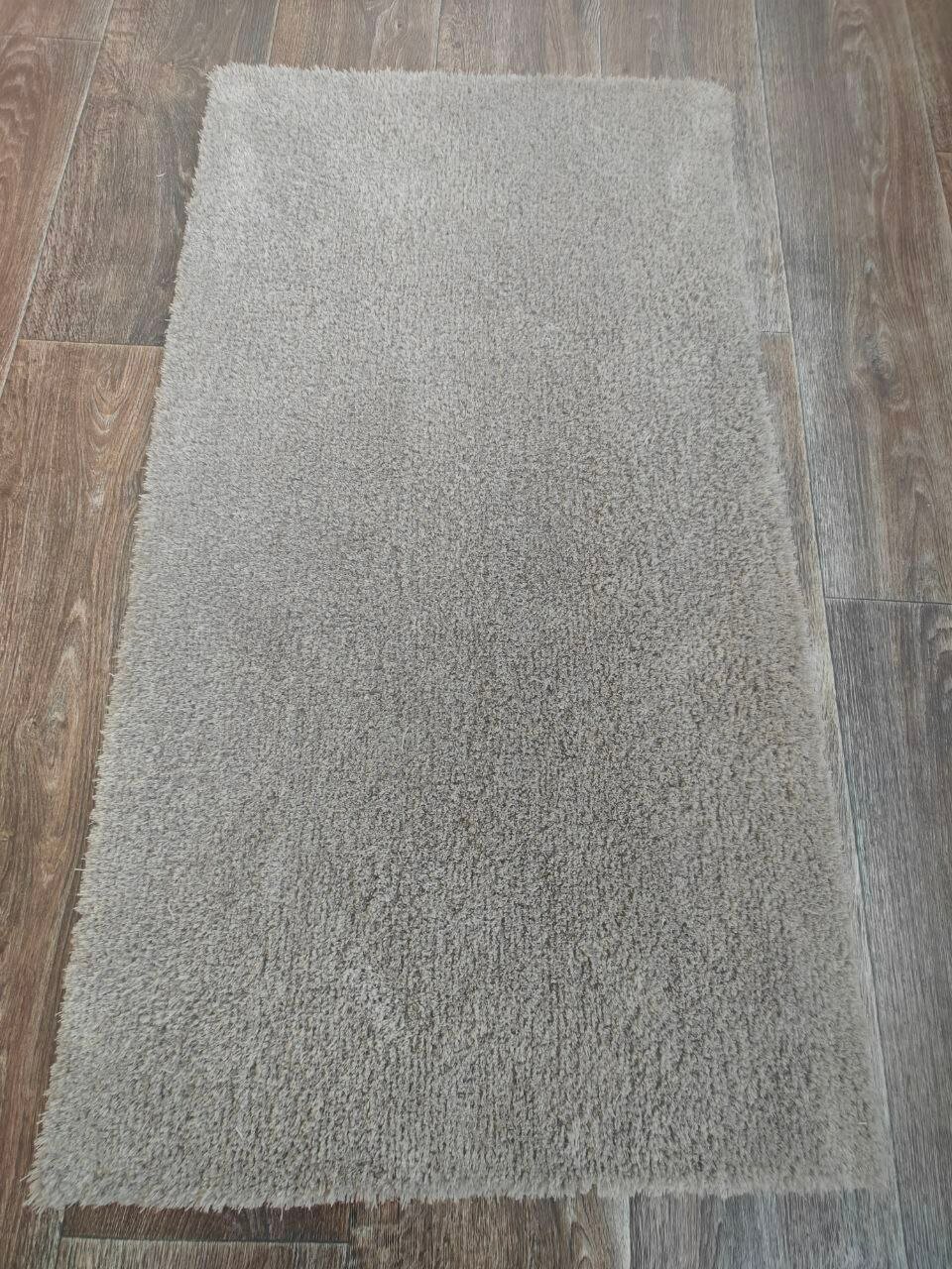 Ковер натуральный шерстяной ручной работы однотонный прикроватный тонкая нитка очень нежный и теплый размер 60 на 110