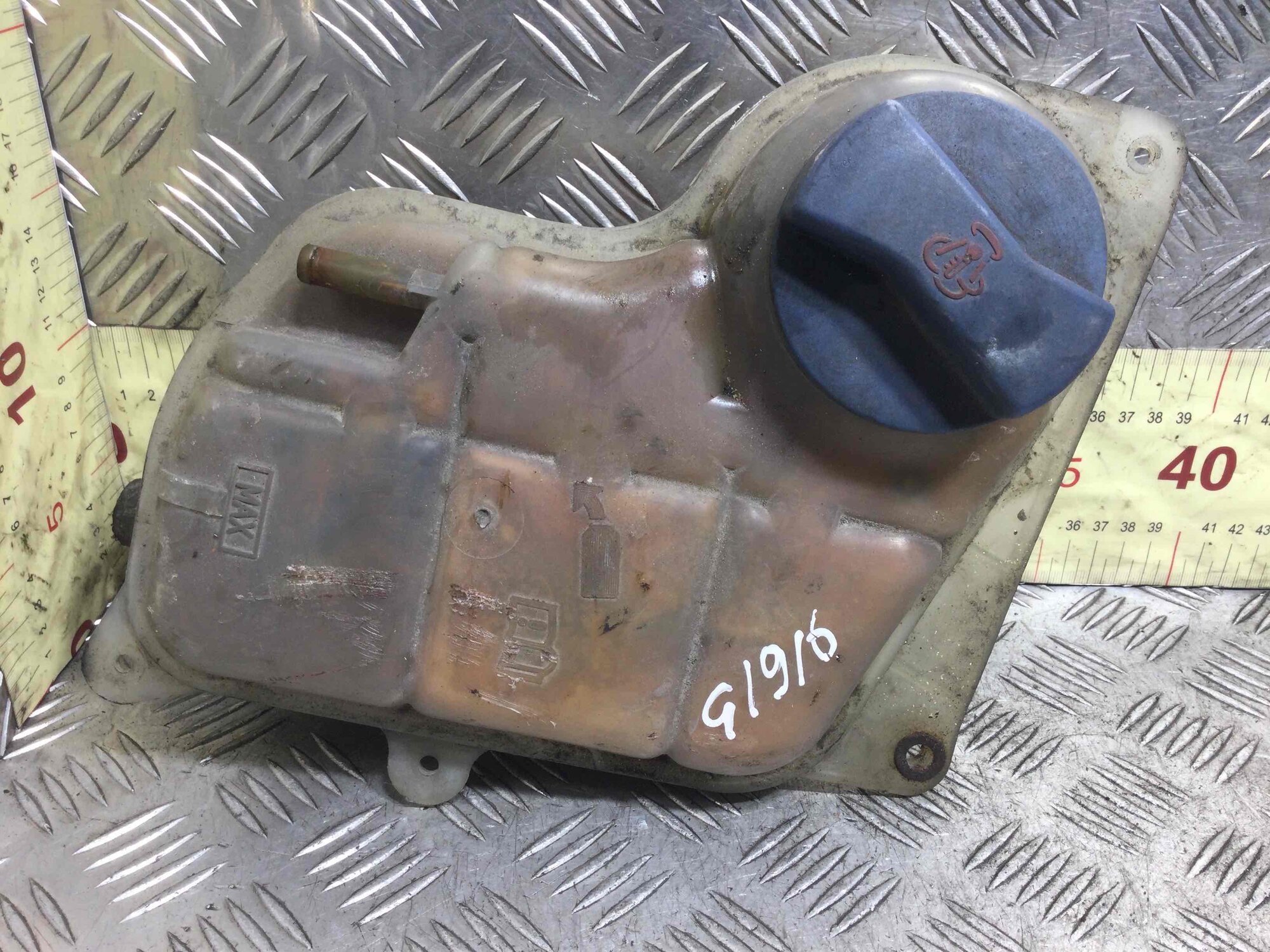 Б/У Бачок расширительный Audi A4 B5 (1994-1999) 1997 г.