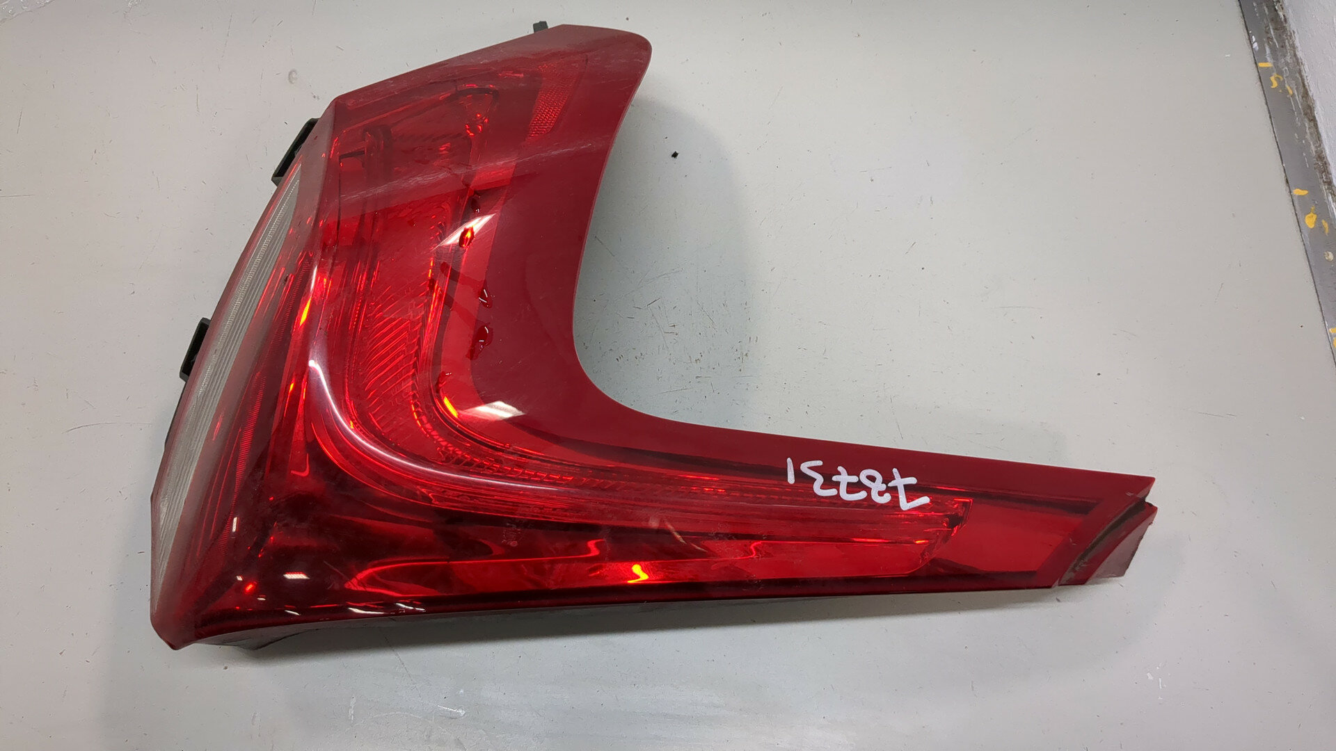 Фонарь (задний) левый Volvo V40 Б/У