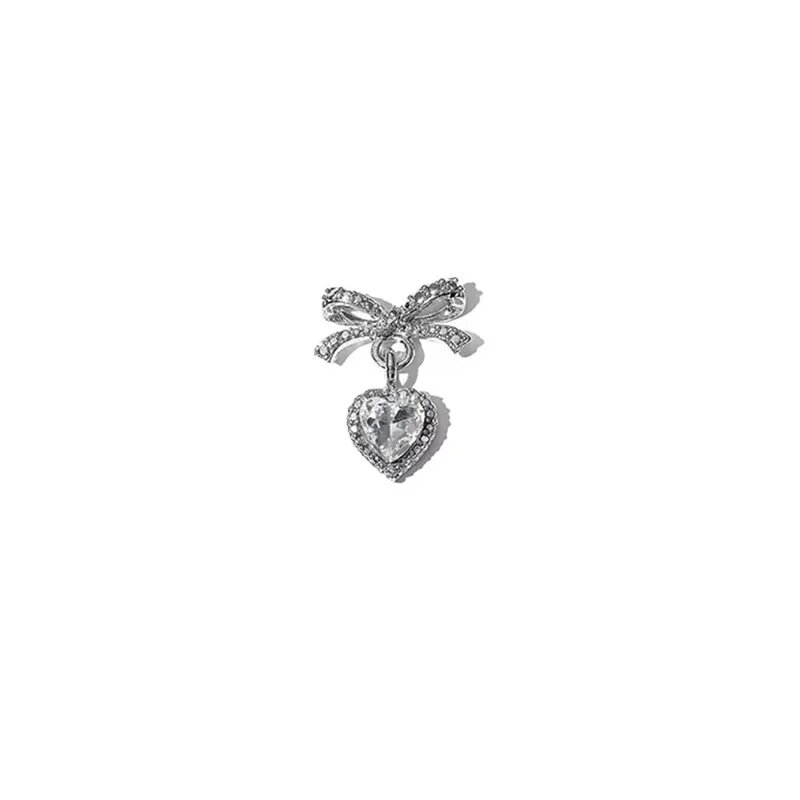 Белые сердечки с бантиком Nail Charms