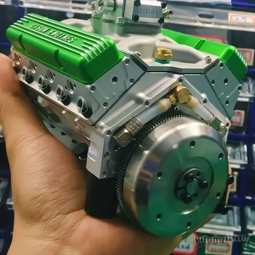Рабочая модель бензинового двигателя V8 OHV 44cc (1/6), 4-тактный с водяным охлаждением