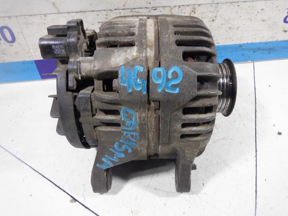 Генератор Mitsubishi Carisma DA MD353869