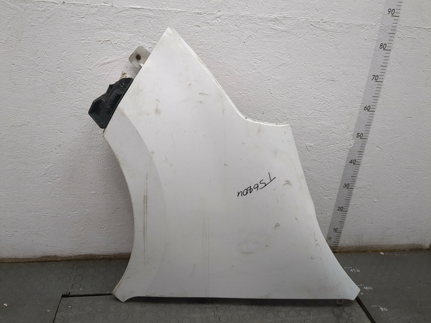 Крыло левое переднее Renault Master 2010- Б/У