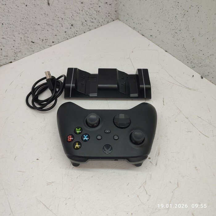 Геймпад Microsoft Xbox Wireless Controller Microsoft, Xbox Wireless Controller — фото 1