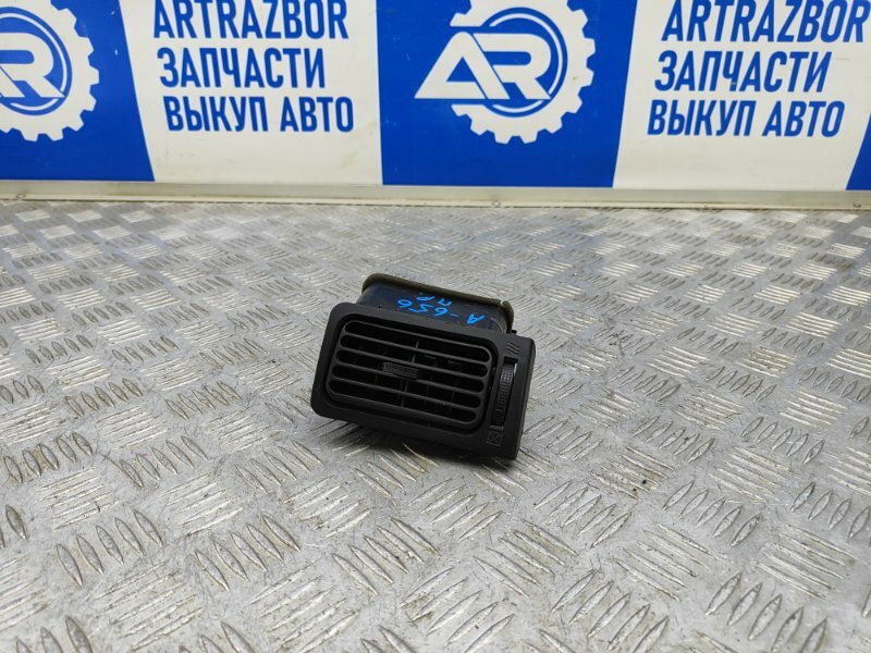 Б/У Дефлектор воздушный правый Byd F3 / Бид F3 1.6 DA4G18 100 Л.С 2008