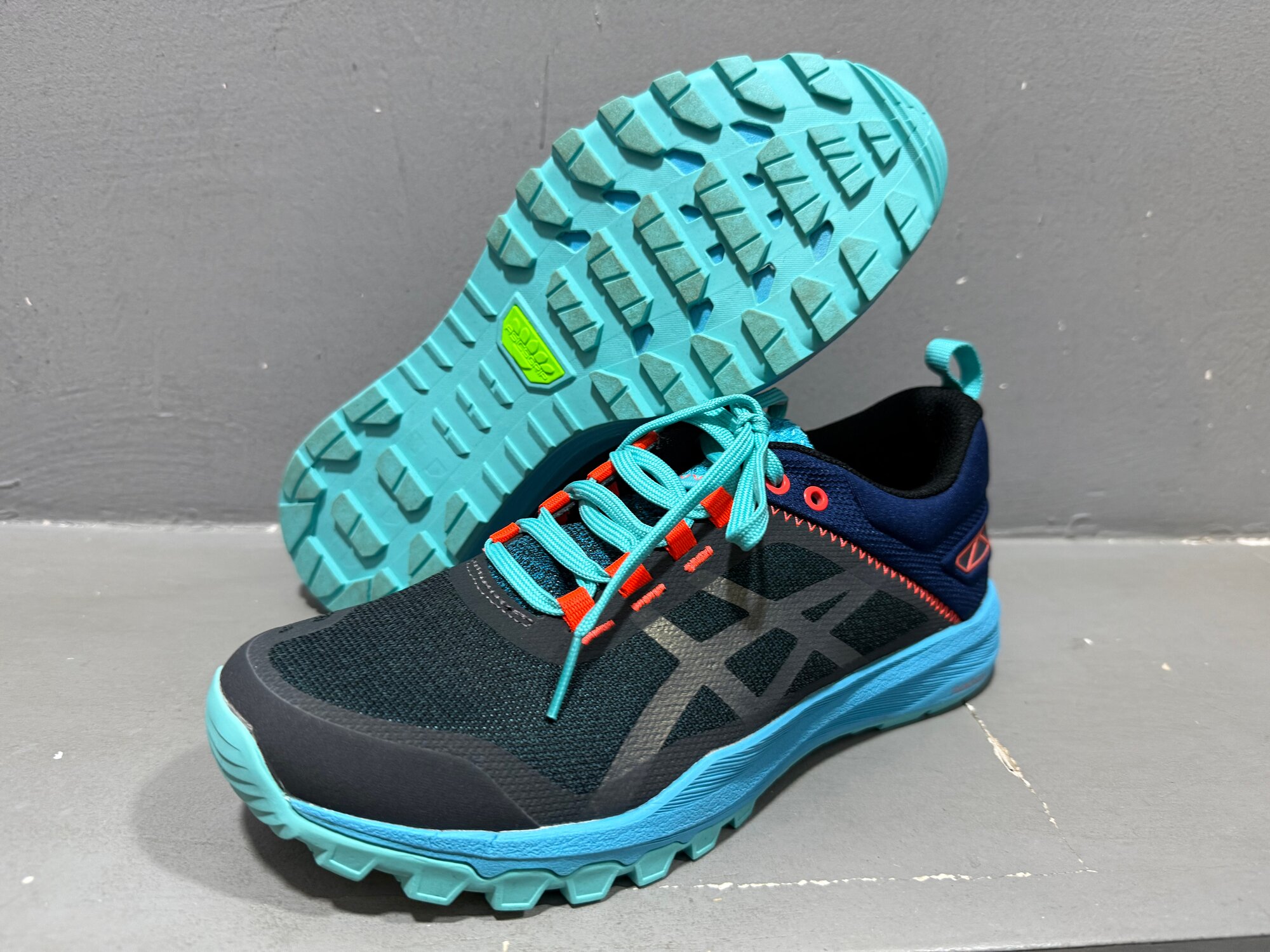 Кроссовки GEL-FUJILYTE