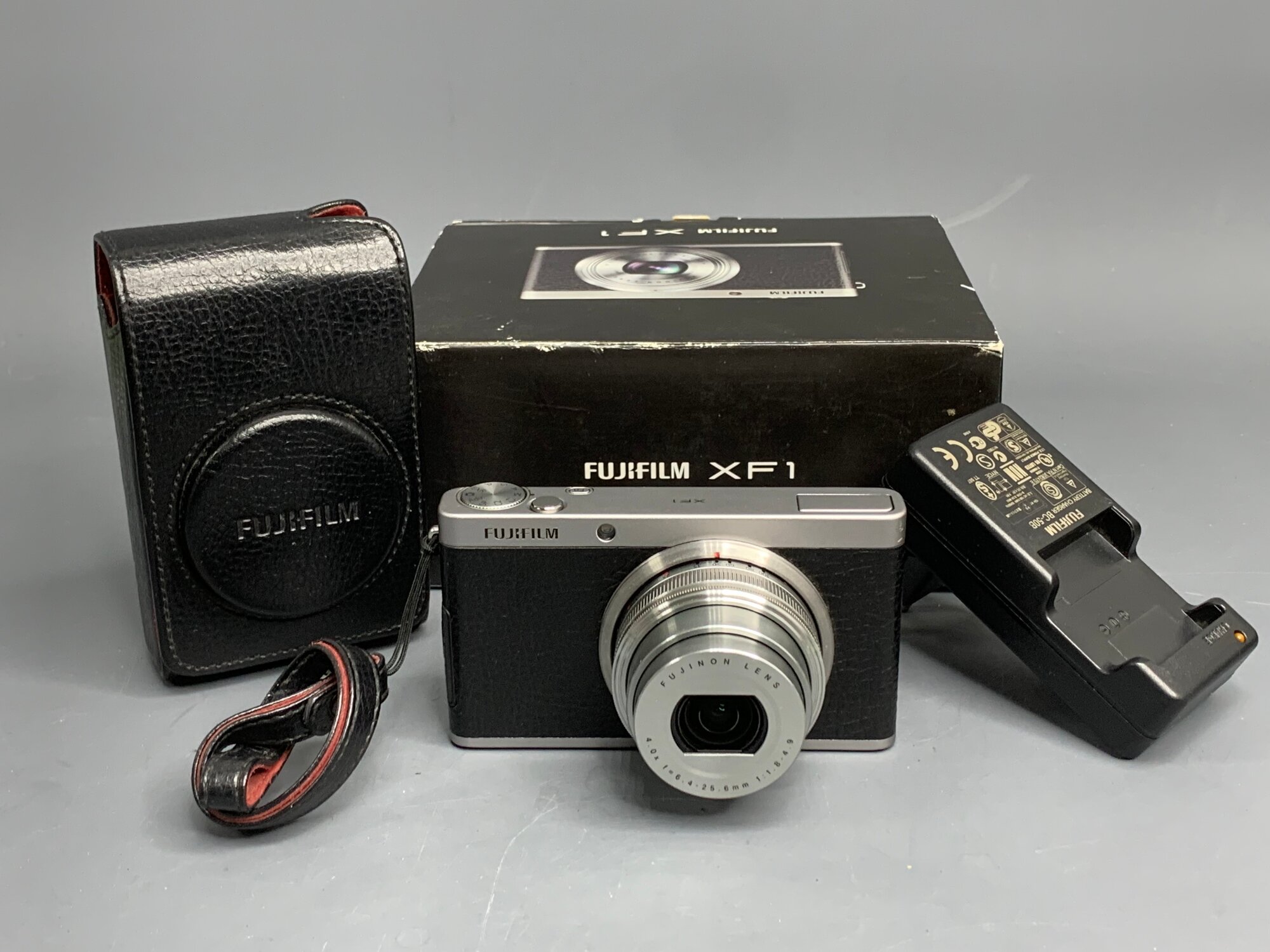 FujiFilm XF1