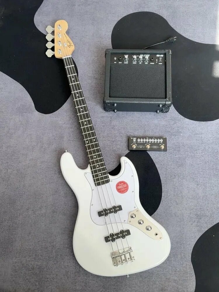 Fender Электрогитара Stratocaster 4-струнная, корпус Липа 39"