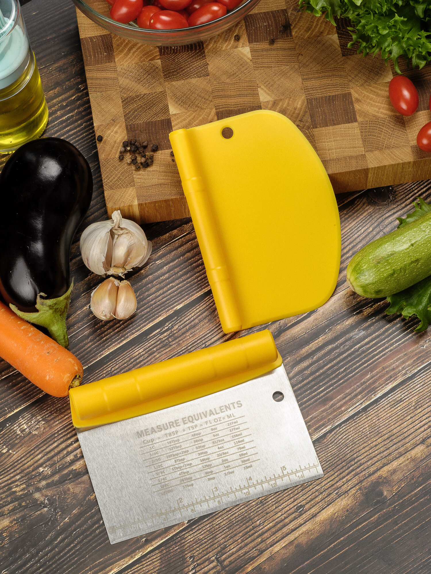 Кондитерский шпатель, металлический 2 в 1 Mirus Group с мерной шкалой и дополнительным шпателем