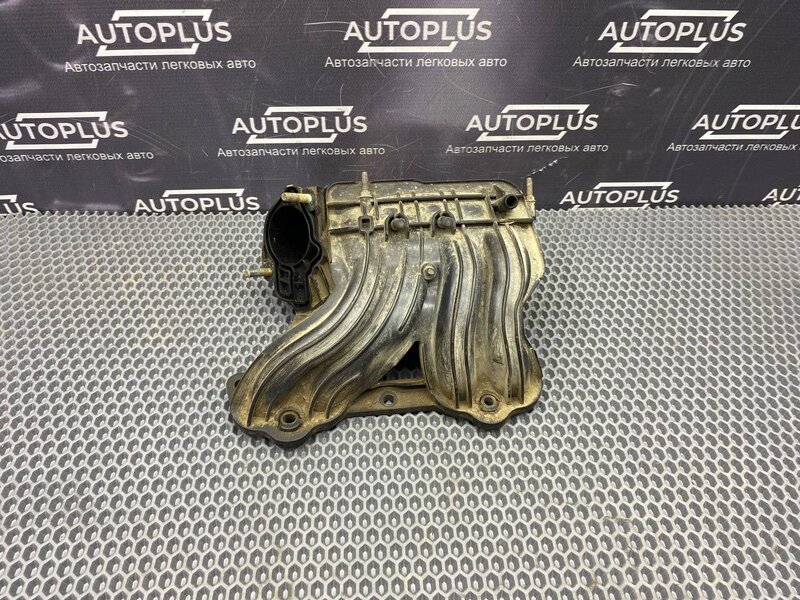 Впускной коллектор Ваз 2112 (21114) Б/У с пробегом