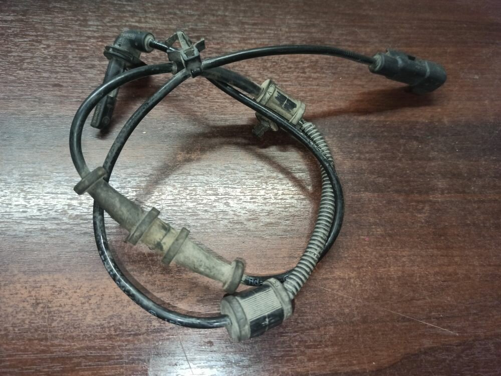 Датчик ABS передний Chevrolet Opel 13329258