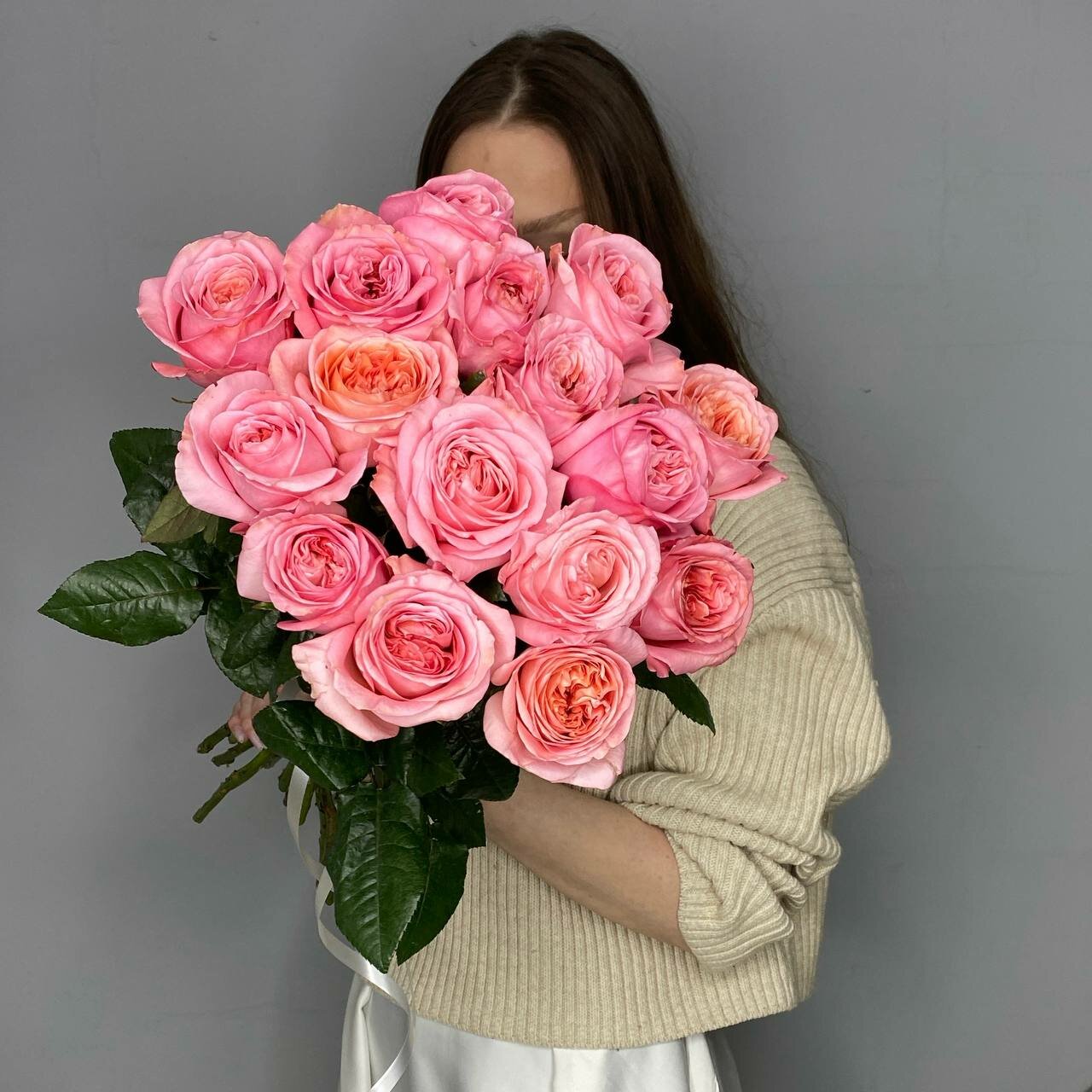 Моно букет , роза Эквадорская , одноголовая , пионовидная , Pink Expression, 60 см, под ленту — фото 1