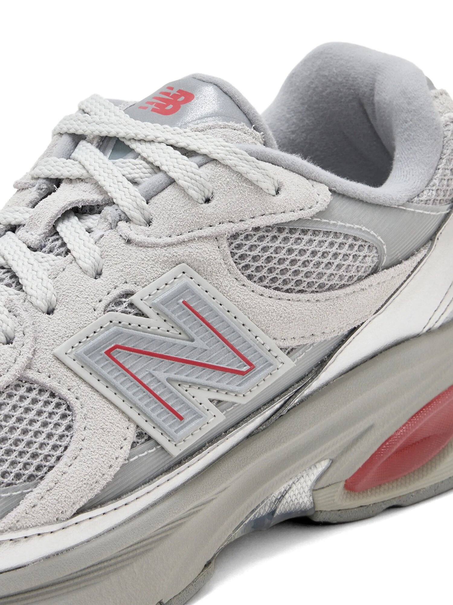 Кроссовки New Balance 2010, размер 5,5 US, серебристый/красный — фото 1