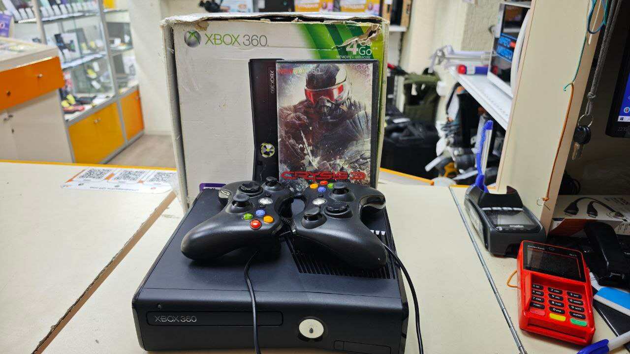 Игровая приставка Xbox 360 S 250 Gb, Черный, уцененный товар