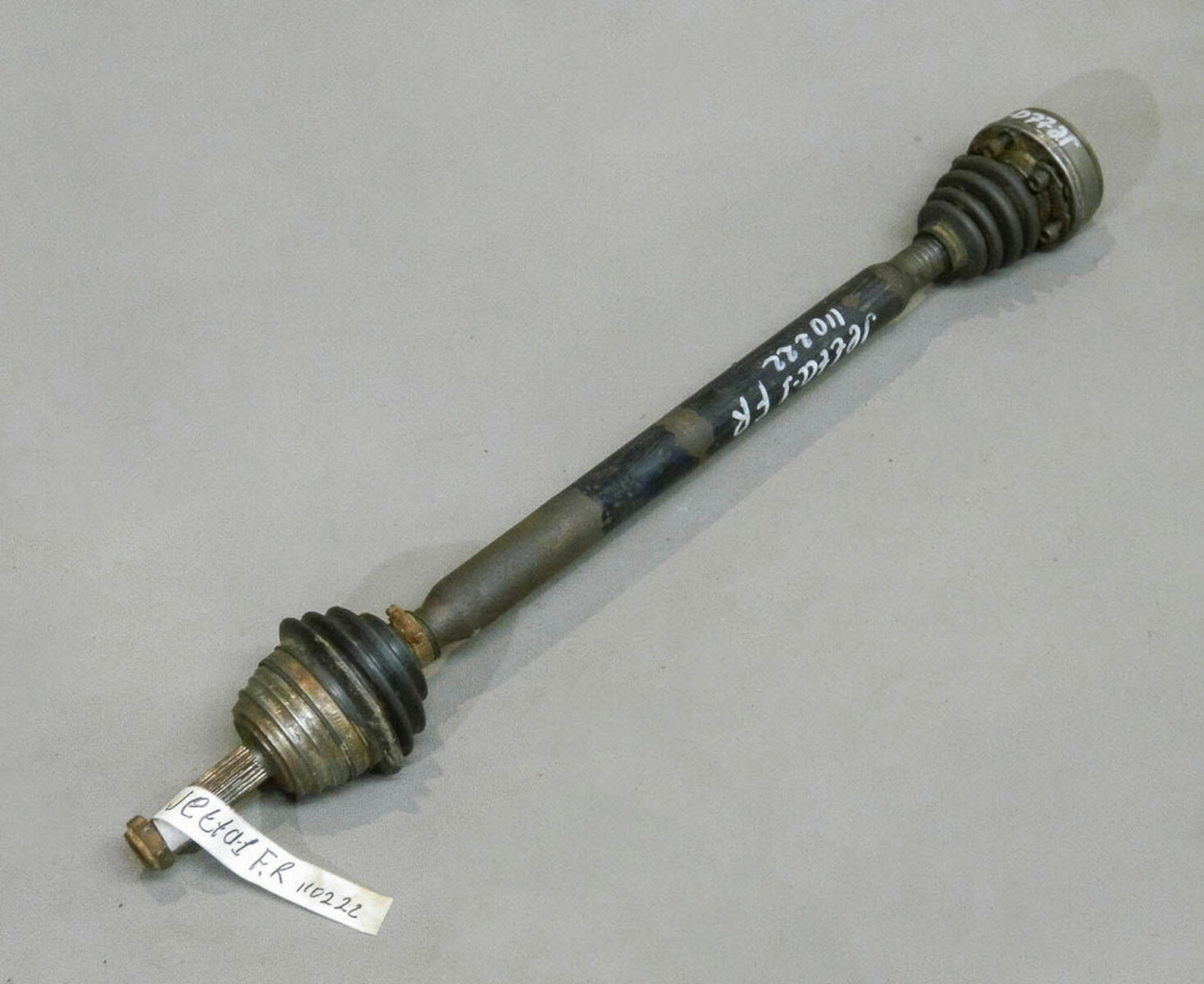 Привод правый VW Jetta 1