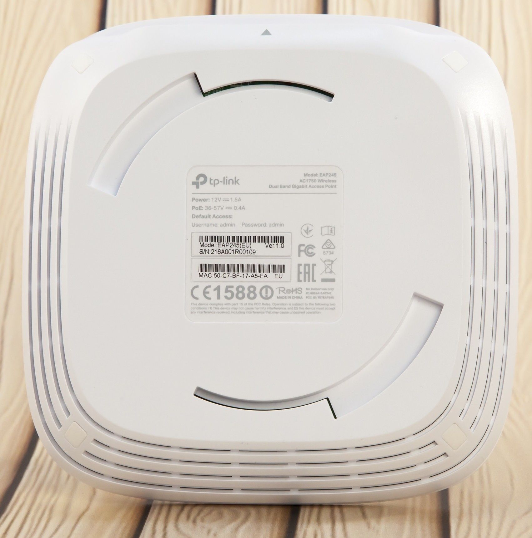Точка доступа Tp-Link EAP245 — фото 1