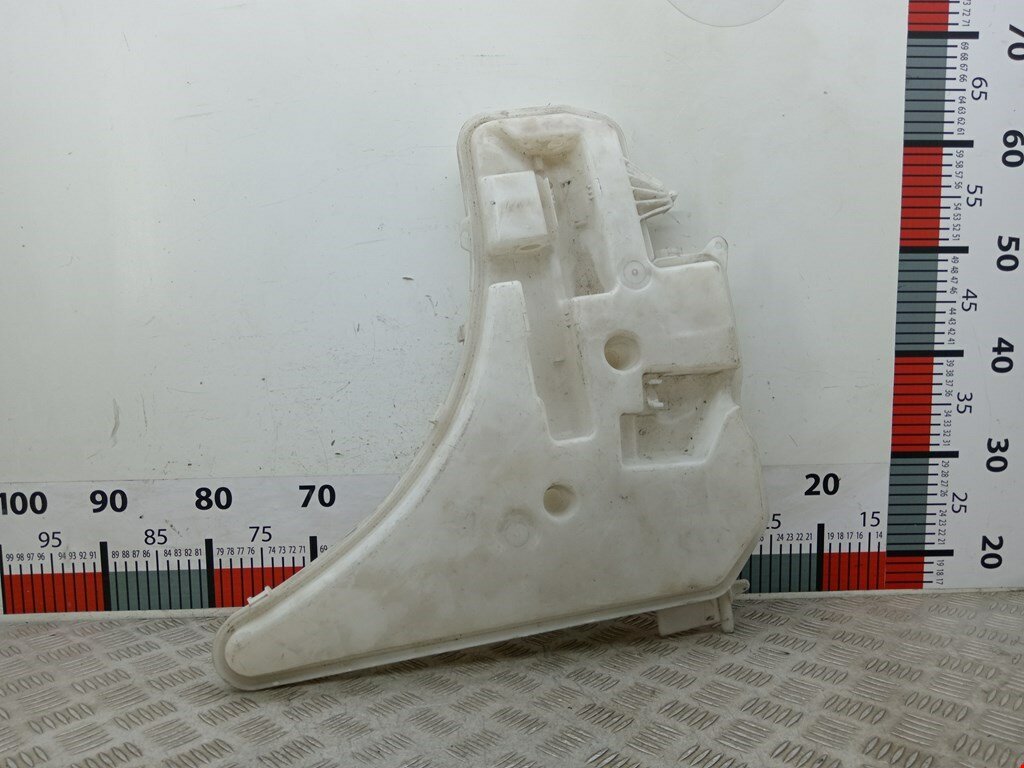 Бачок омывателя BMW 3-Series (E90/E91/E92/E93) 61677157145 арт. 2243531