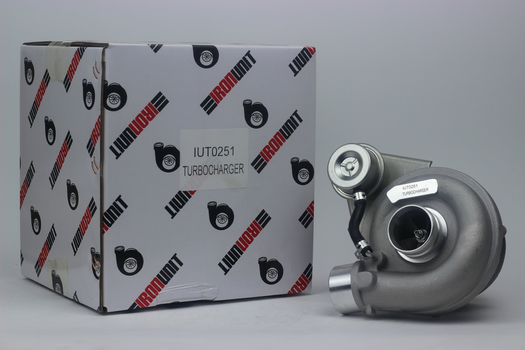 Турбина RENAULT TRUCKS MASCOTT, IVECO DAILY, (Рено Ивеко Дейли), IUT0251 для 500385898