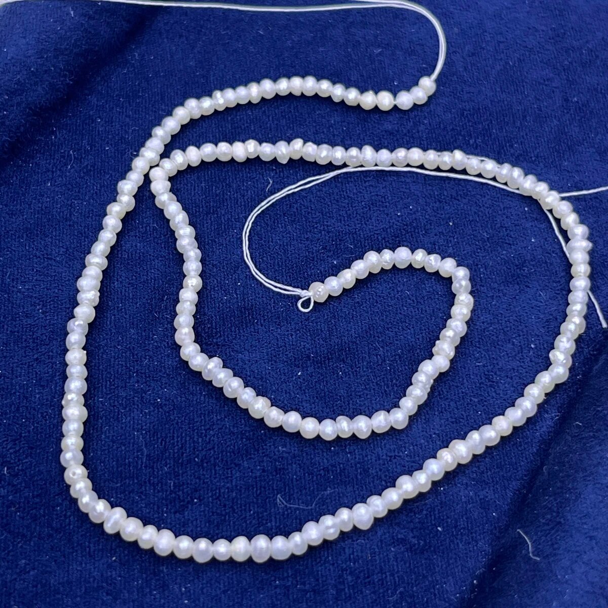 Натуральные пресноводные бусины жемчуг 1,8-2 мм 1.8-2mm