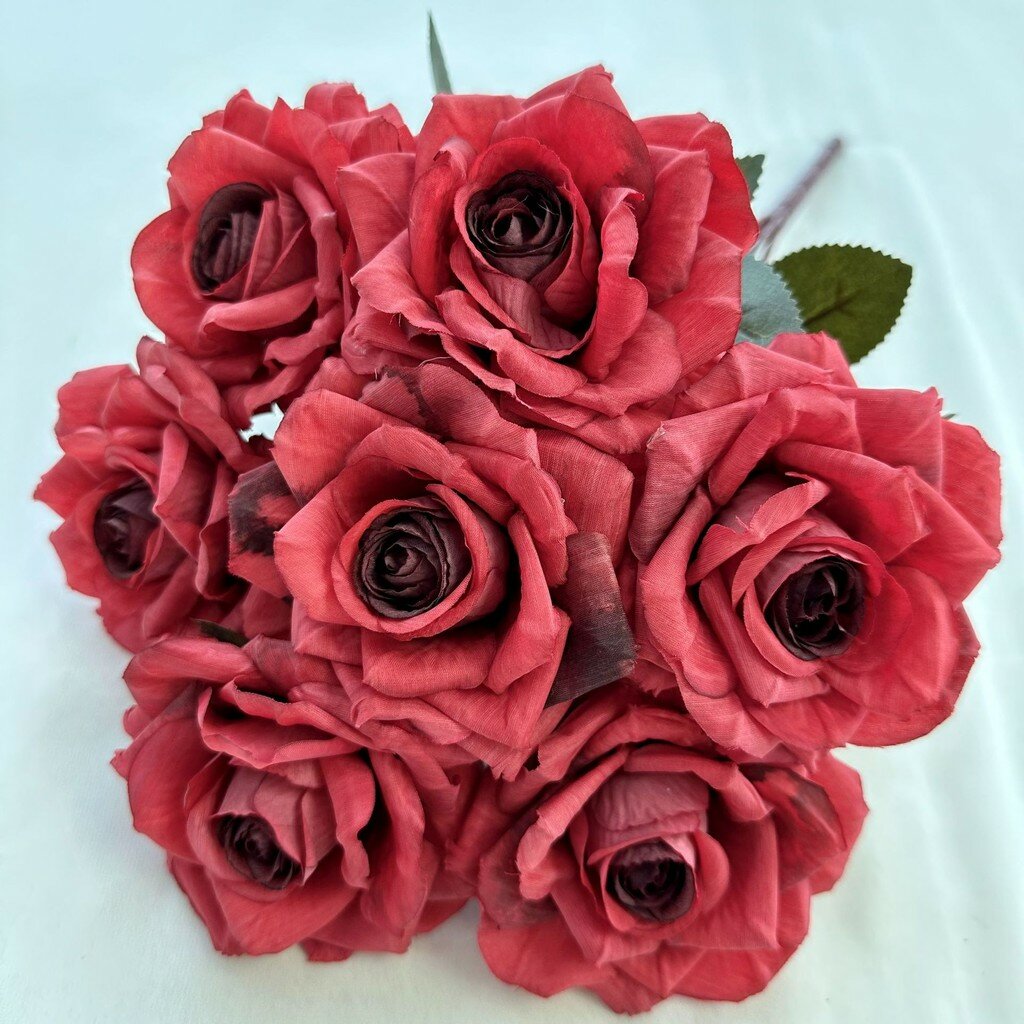 Искусственный розовый цветок декоративный с шелковой тканью для украшения мероприятий и интерьера осенний красный