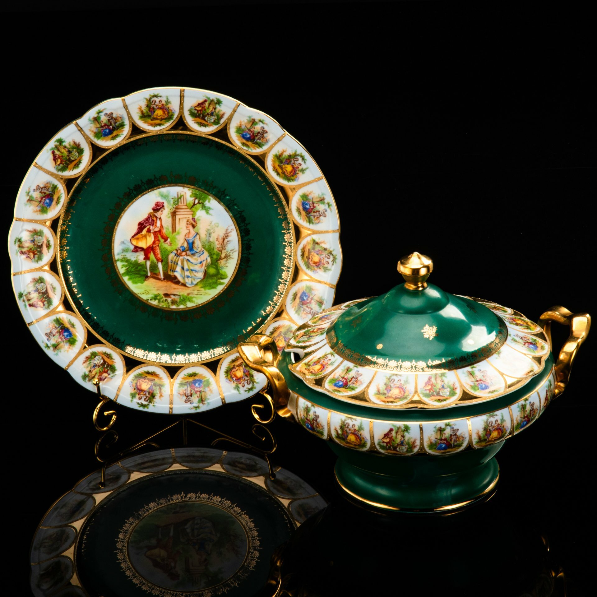 Супница на большом блюде - подносе