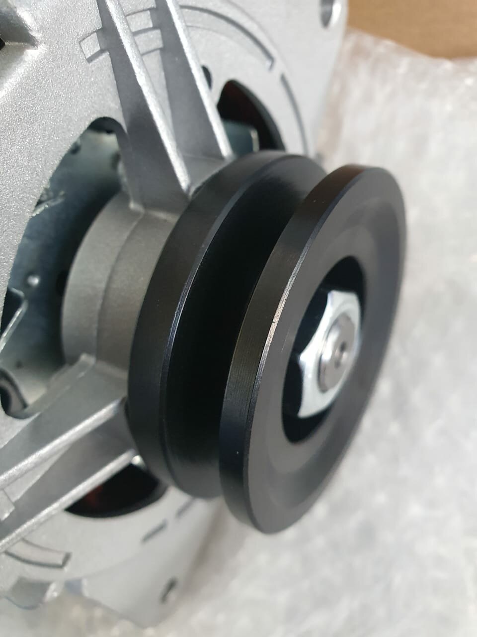 Генератор Газ Газель Волга 402 Мотор на 100 Ампер