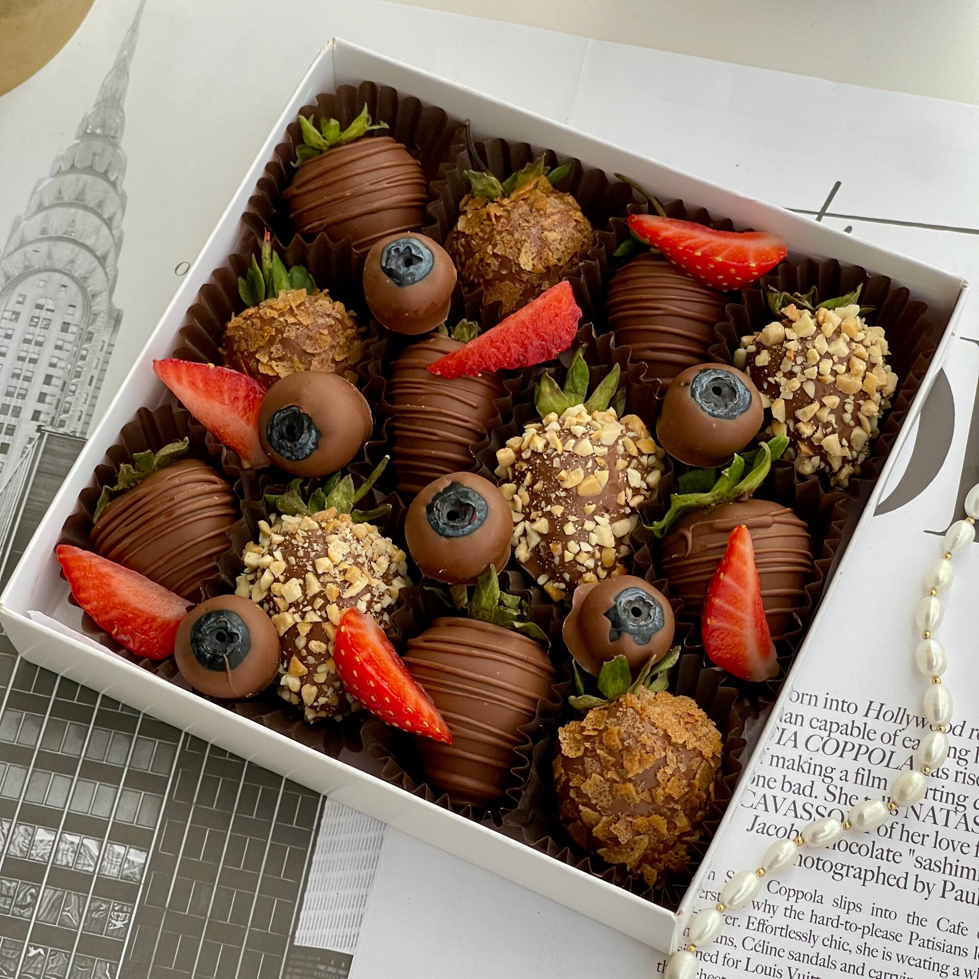 Набор клубники в шоколаде Candis Grandi, 9-16 шт, вес- 350гр