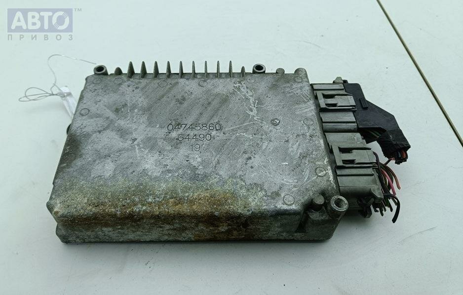 Блок управления двигателем (ДВС) Chrysler Voyager (1996-2000)