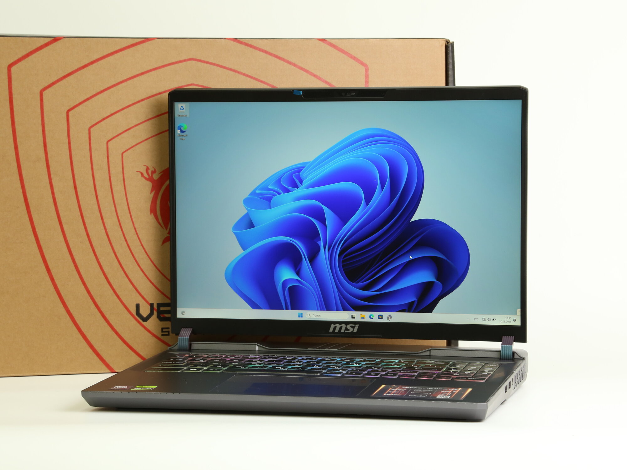 MSI Vector 16HX RTX 5070TI 12GB U9-275HX 16GB RAM/1TB 2.5K 240Hz