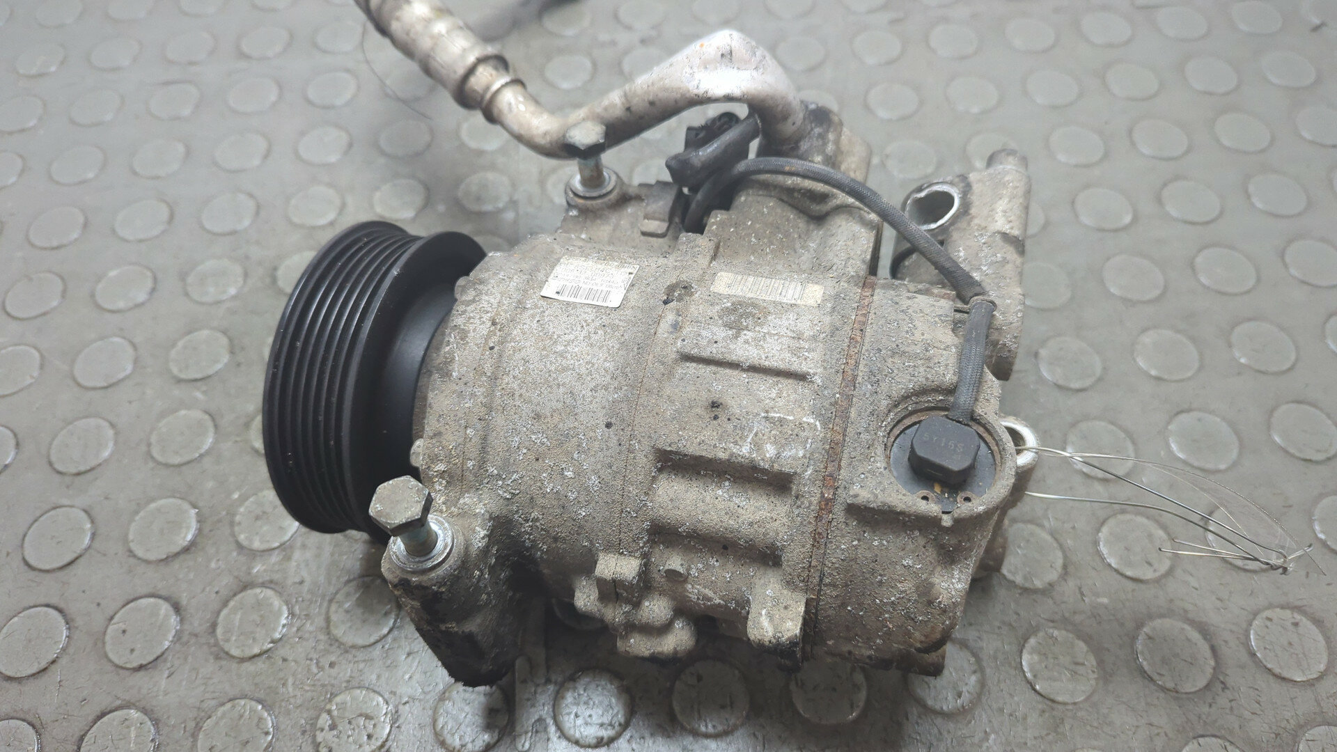 Компрессор кондиционера Audi A6 (C6) Б/У