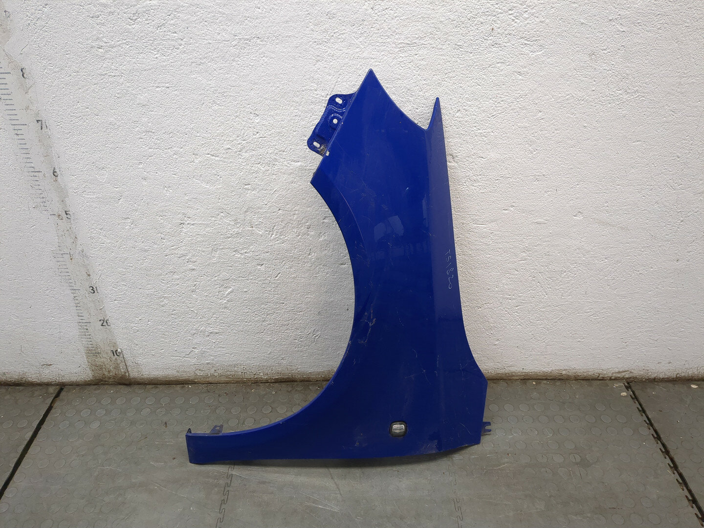 Крыло левое переднее Skoda Fabia Б/У