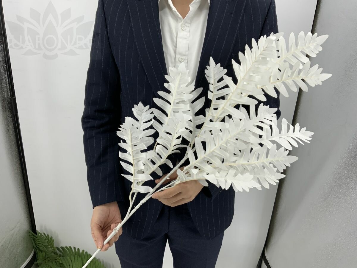 Искусственные цветы 3 шт для декора фотозон веранд арок и интерьера Ветка пальмы весенняя 87 см