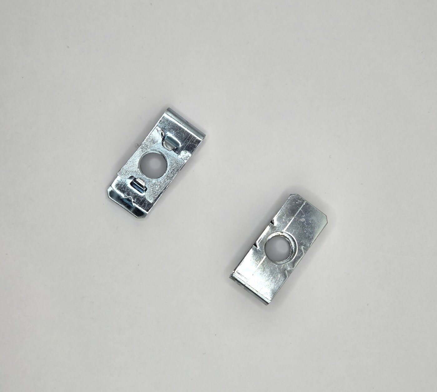 Гайка закладная прямоугольная с резьбой М8 (комплект из 10 шт)