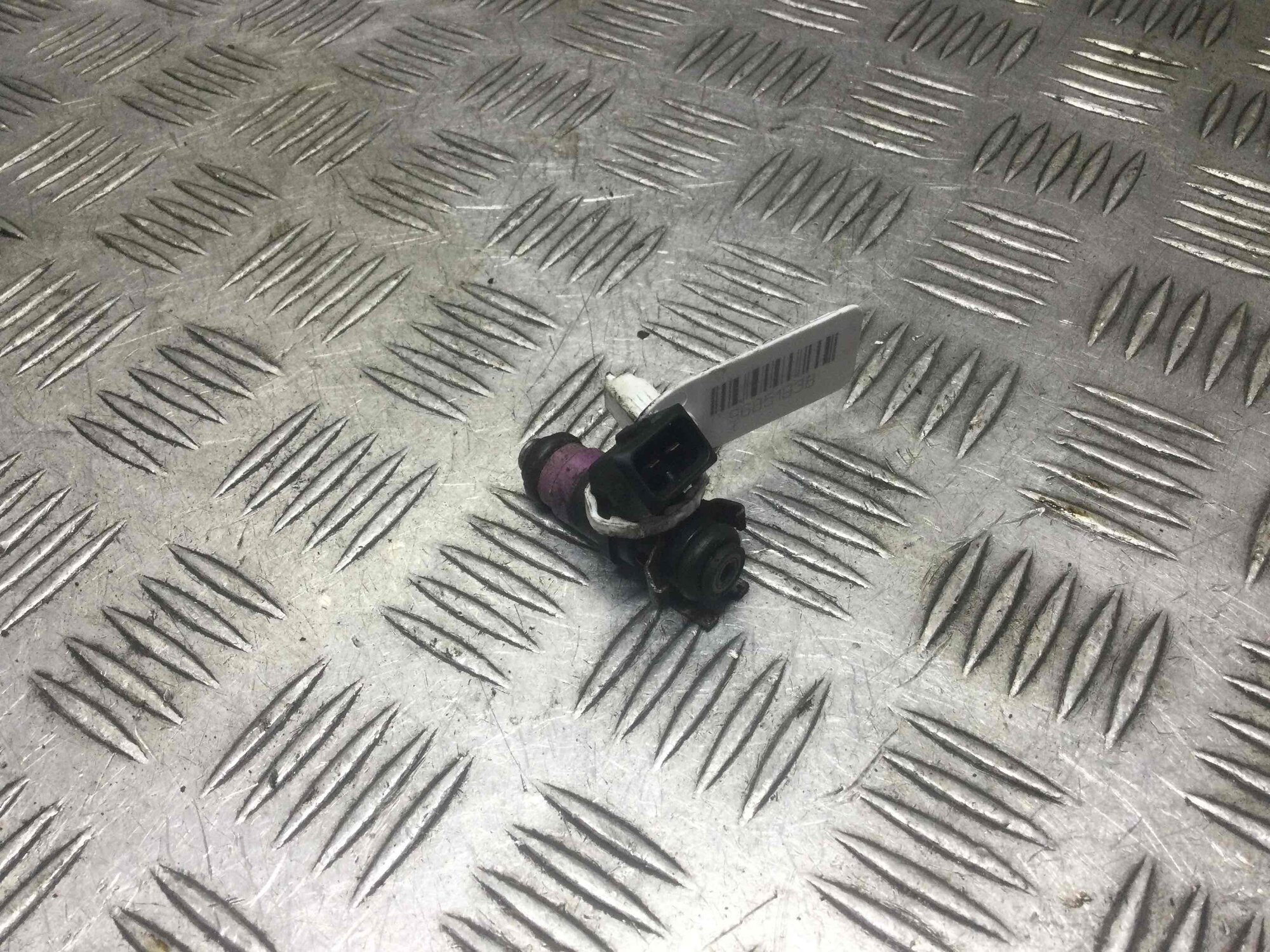 Б/У Форсунка Renault Scenic 2 поколение (2003-2006) 2008 г.