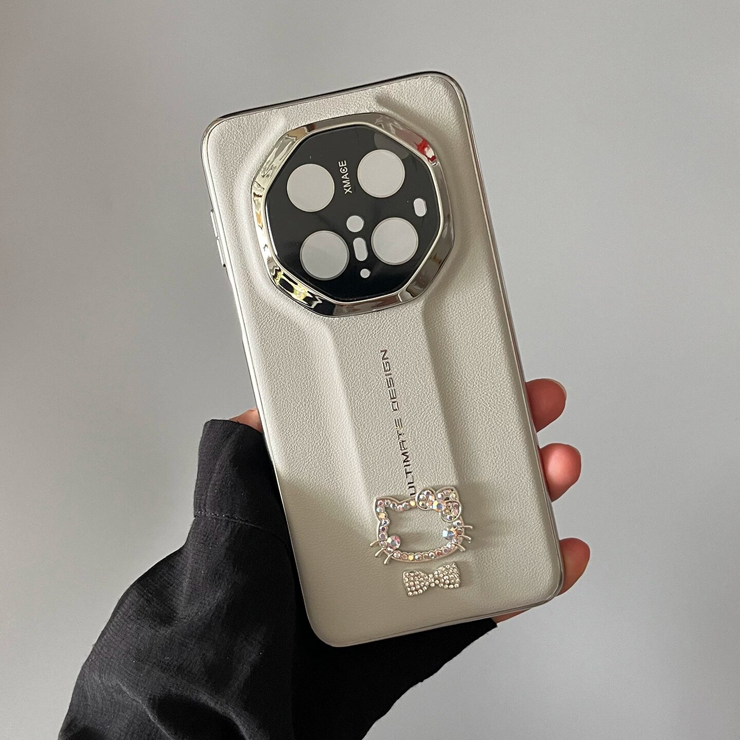 Белый чехол для Huawei Mate 70RS Noble ｍａｓｔｅｒ с котиком и бантом для защиты смартфона
